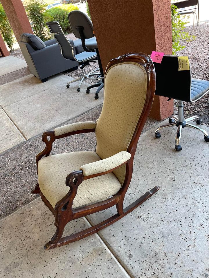 Old Rocker Chairs