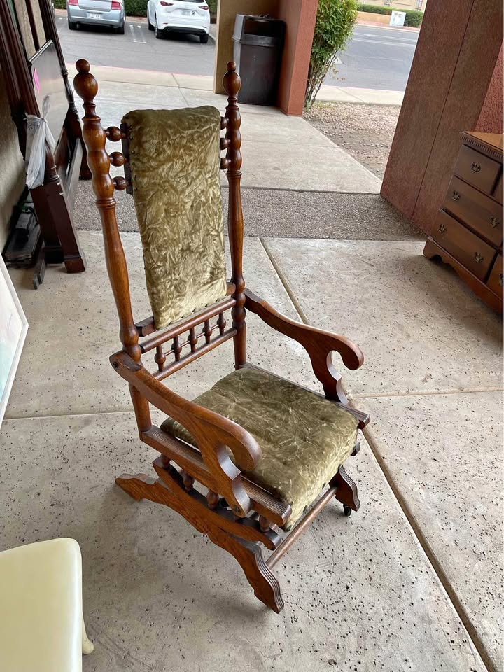 Antique Victorian Rocking Chair - Got Legs Furniture & Décor